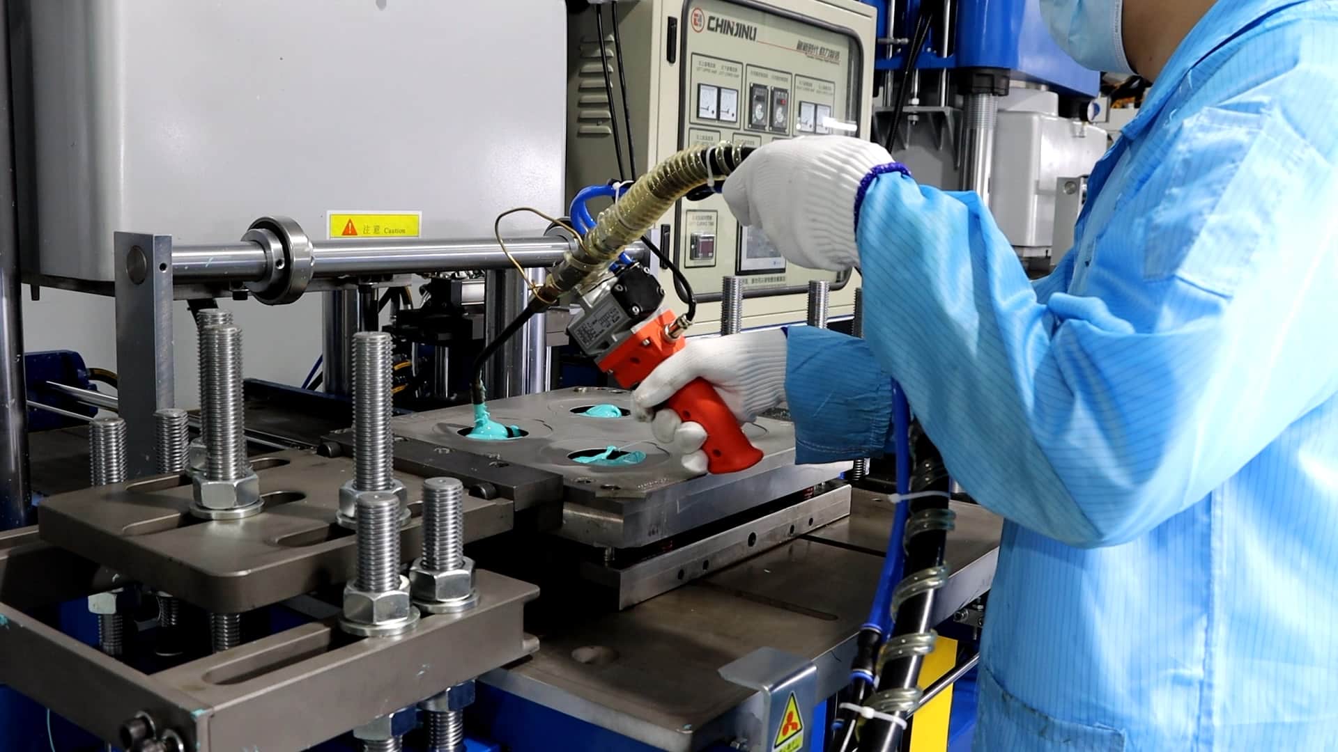 Silicone Transfer Molding - NEWTOP